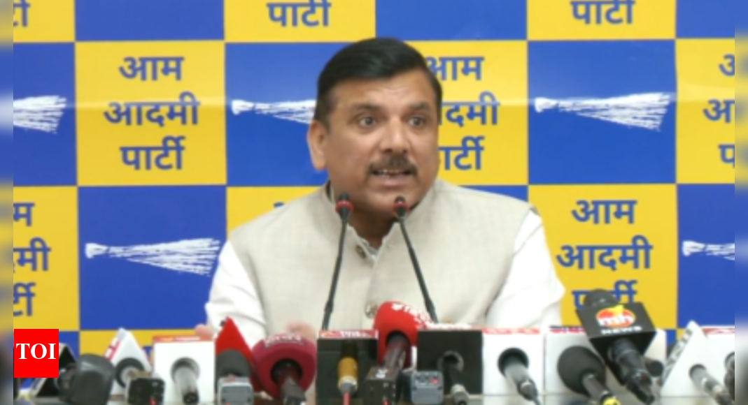 Delhi excise policy case: AAP accuses ED and CBI of coercing witnesses ...