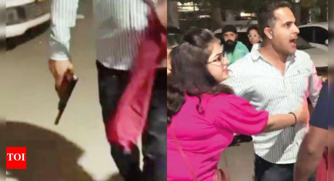 Mumbai News: Man held for using rod, waving air pistol in road rage ...