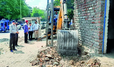 Gorwa: Major Demolition Drive In Gorwa To Build Smart Road | Vadodara ...
