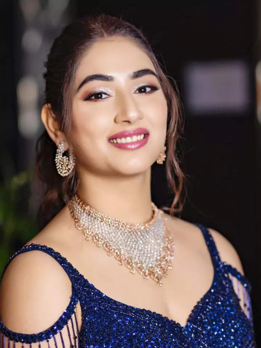 Disha Parmars Remarkable Blouse Designs Toiphotogallery
