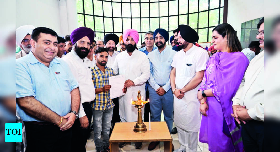 Cicu: 3k Get Offer Letters At Cicu Job Fair | Ludhiana News - Times of ...