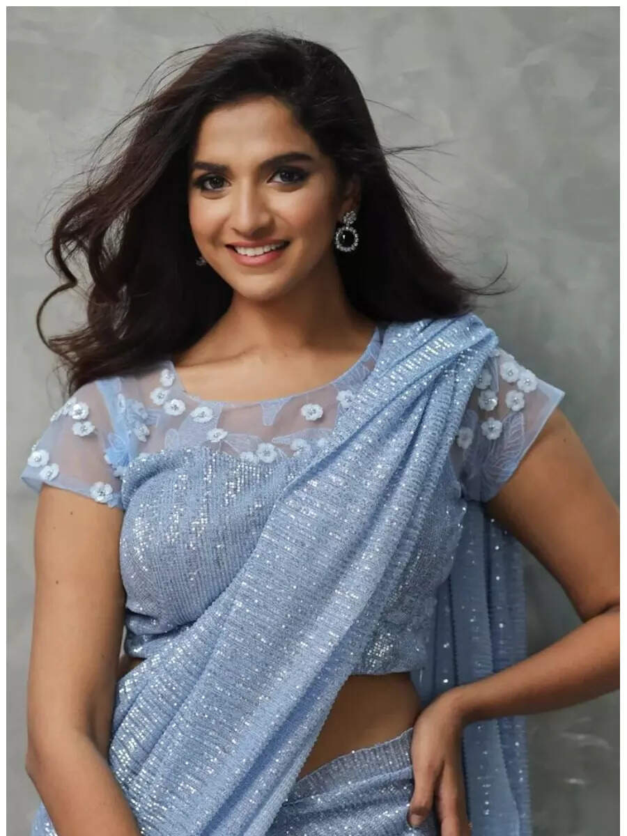Enchanting saree looks of Heena Varde | Times of India