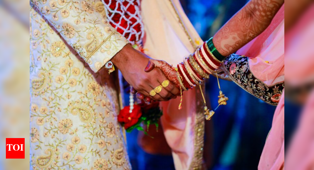 Couple consumed poison before their wedding ceremony; groom dies ...