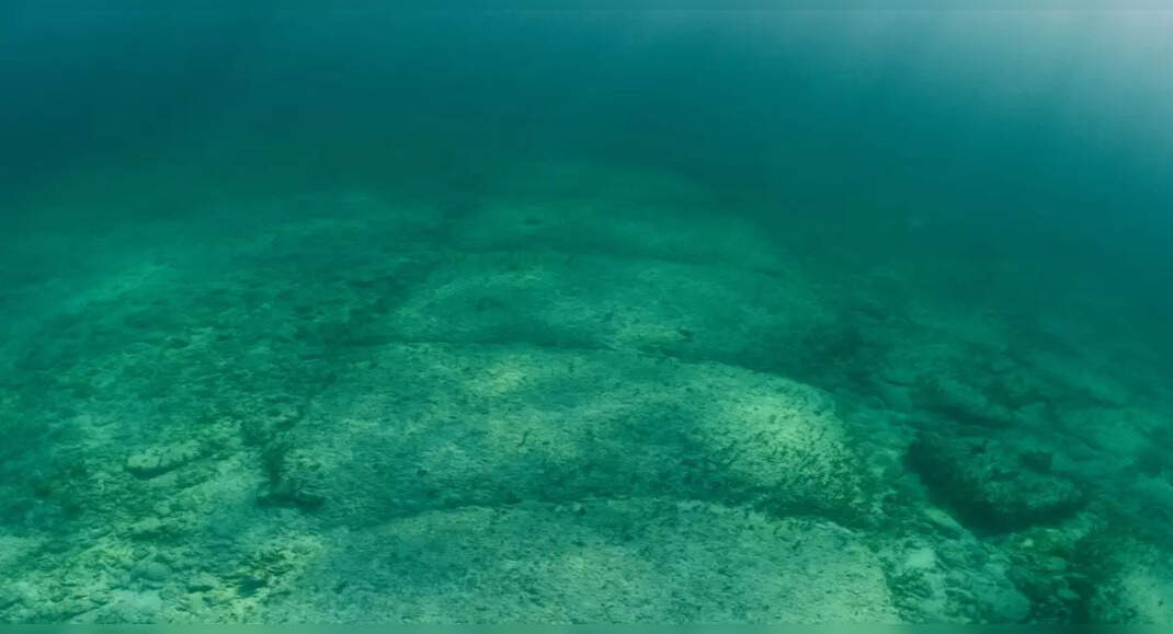 Did anyone create the mysterious Bimini Road?, Bahamas - TimesTravel