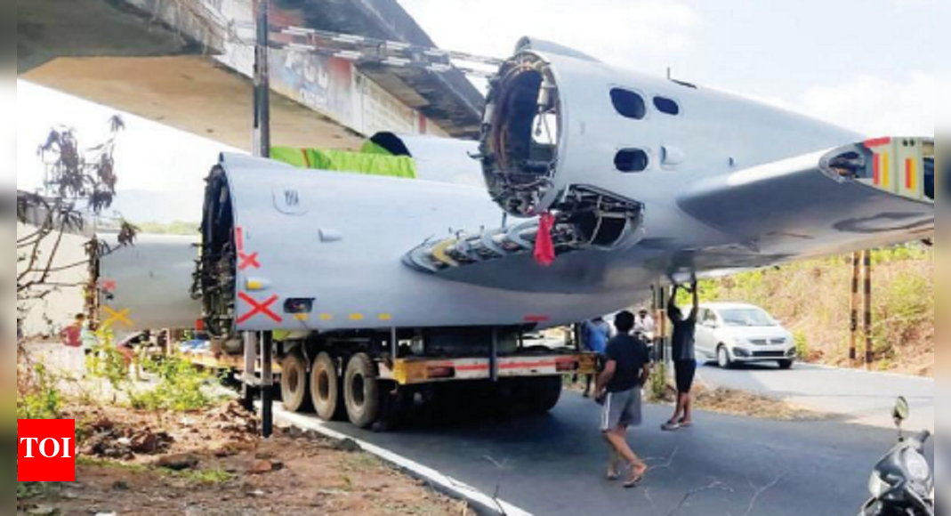 Balli: 3-hour traffic jam at Balli after trailer gets stuck under ...