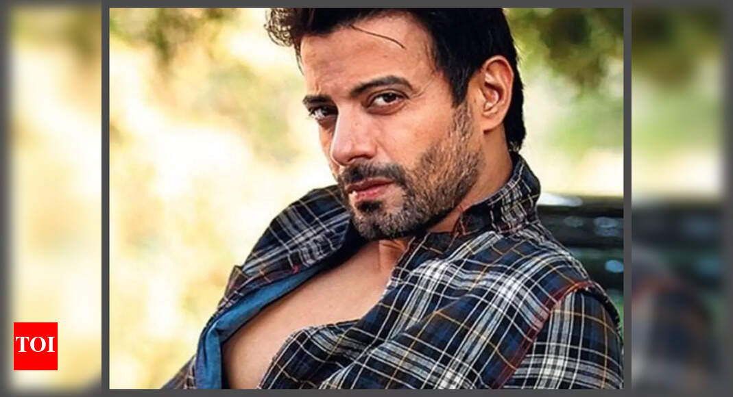'Kennedy' actor Rahul Bhat talks about immigrating from Kashmir when he ...
