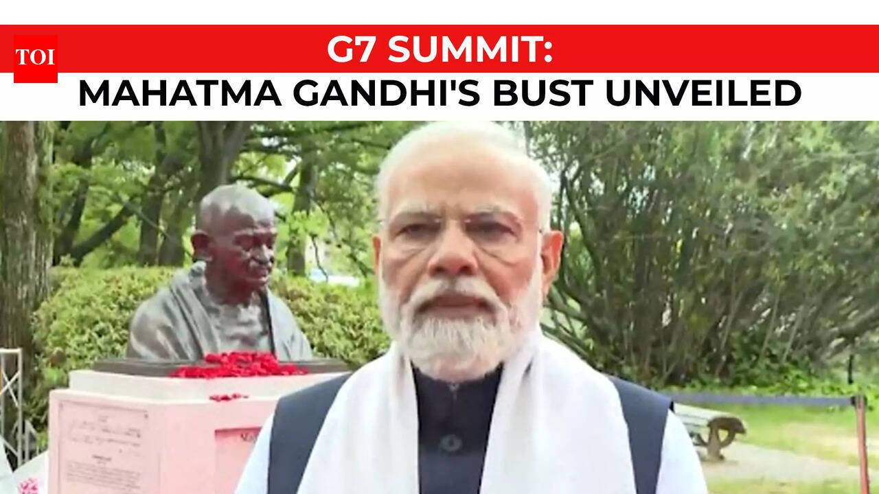 G7 Summit: Prime Minister Narendra Modi unveils bust of Mahatma Gandhi ...