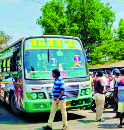 Rash Driving: Woman Falls From Bus, Fractures Legs | Trichy News ...