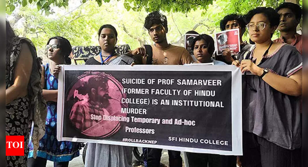 How politics, caste discrimination destroyed merit in DU colleges ...