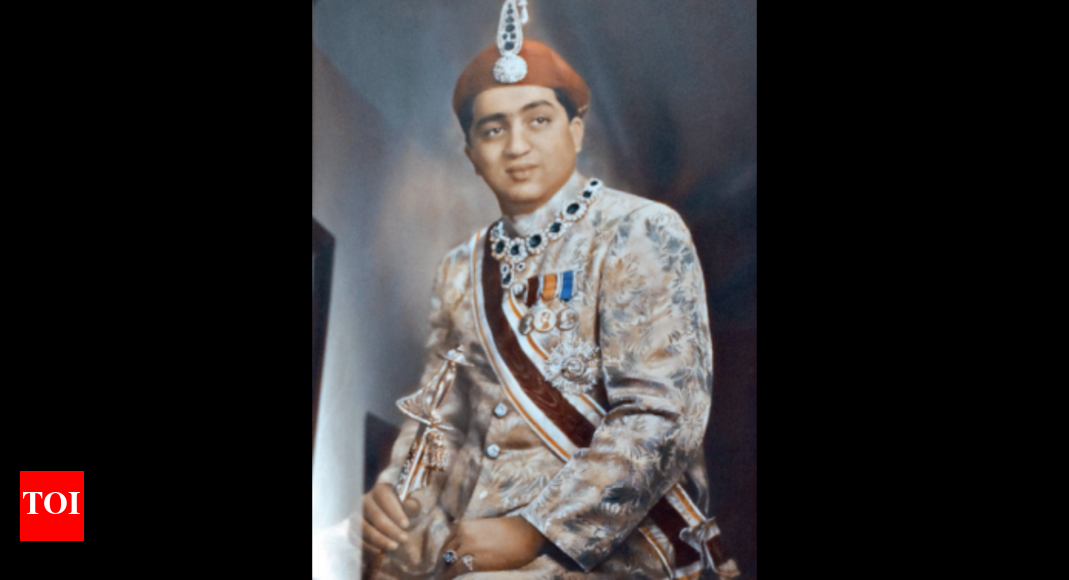 Gaekwadi: Decoding the royal Gaekwadi paghdi’s X factor | Ahmedabad ...