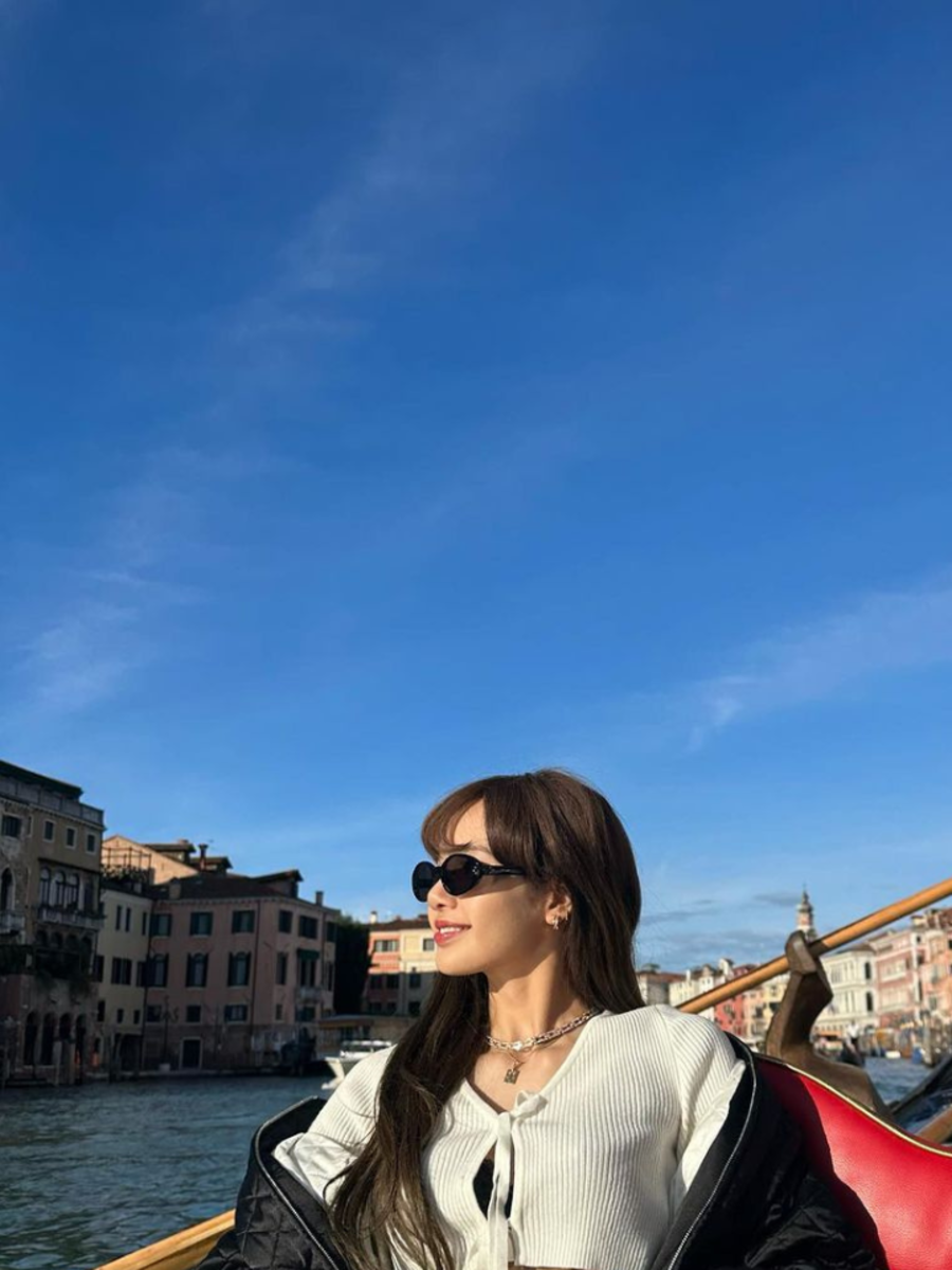 blackpink Lisa exploring venice pics bulgari event priyanka chopra ...