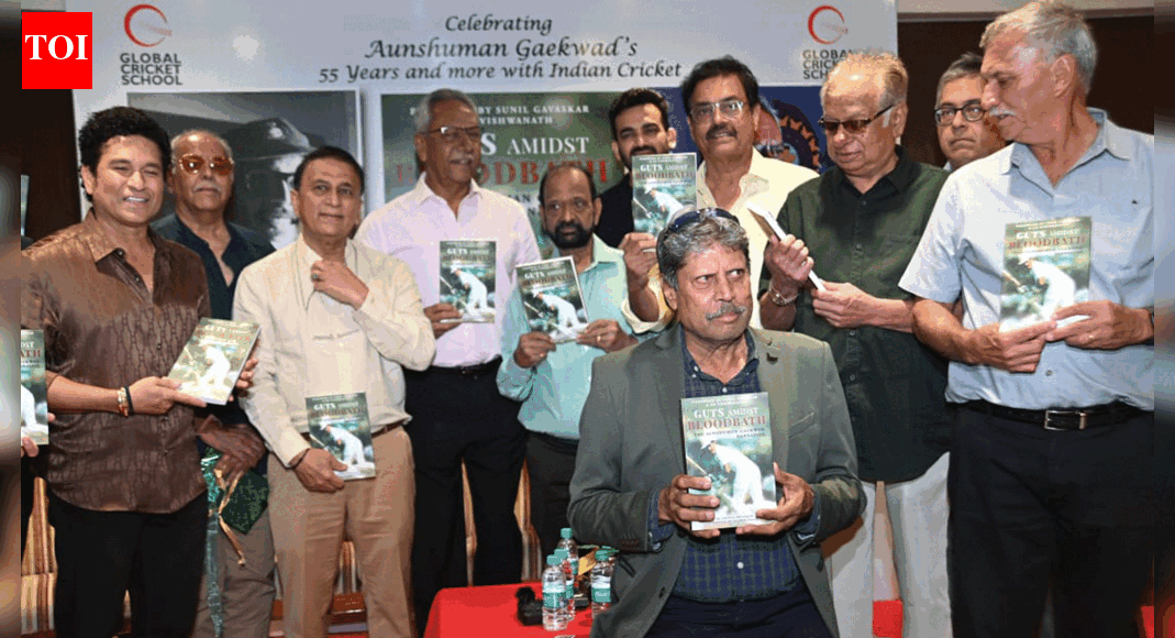 Sachin Tendulkar, Sunil Gavaskar, Dilip Vengsarkar, Ravi Shastri, Kapil ...
