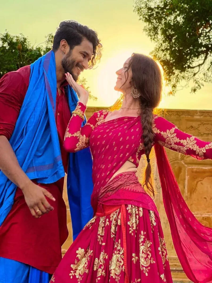 Mushy pics of Gourab Mondal and Chintamani Diana | Times of India