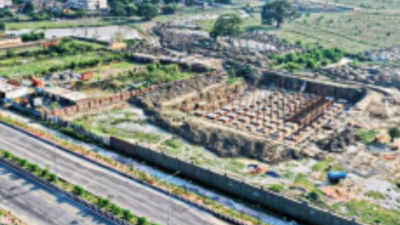 Golf course hits land hurdle, deadline now Mar '24 | Noida News - Times ...