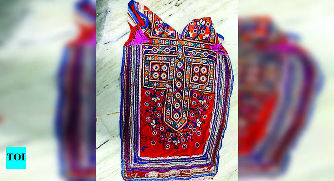 Kutch’s Intricate Meghwal Embroidery Documented, New Products Developed | Vadodara News - Times ...