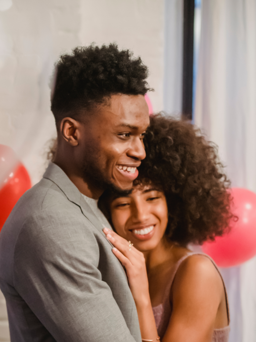 Types of hugs and what they reveal about your relationship | Times of India