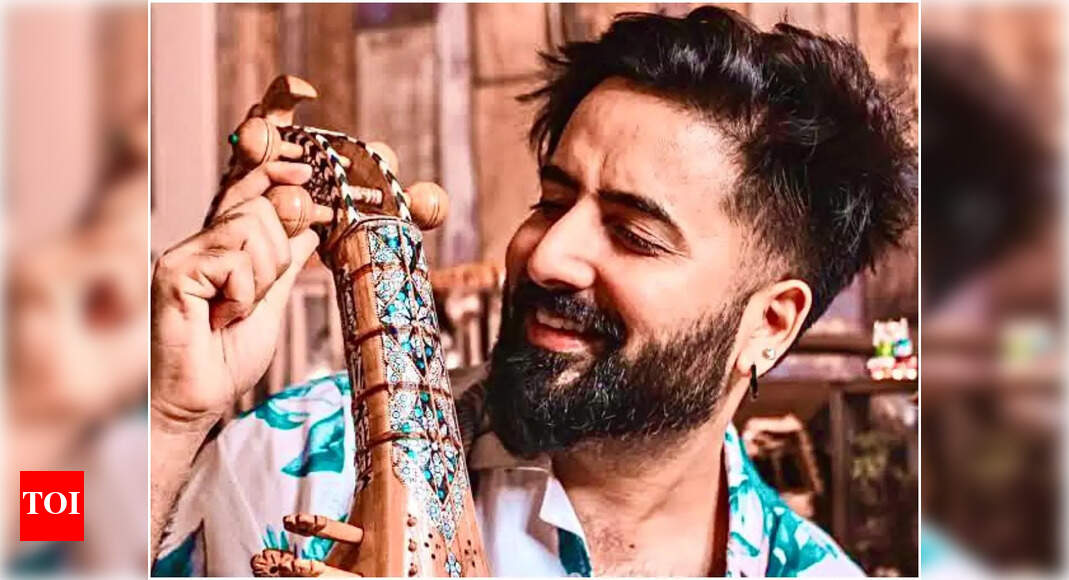 Jaan Nissar Lone elevating the soul-stirring sufi music of Kashmir to ...