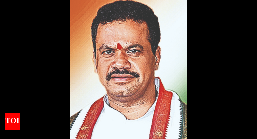 Venkat: Venkat To Go On Yatra Now, Vows To Bring Cong To Power ...
