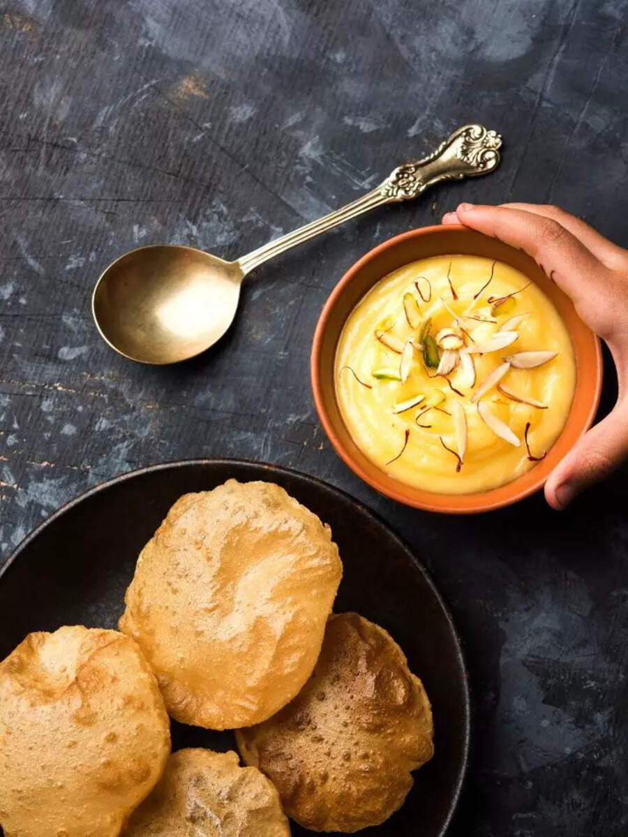 How to make Gujarati-style Aamras Puri at home | Times of India
