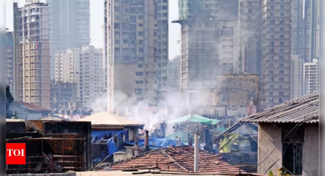 Dust and smoke choke several pockets of Mumbai | Mumbai News - Times of ...