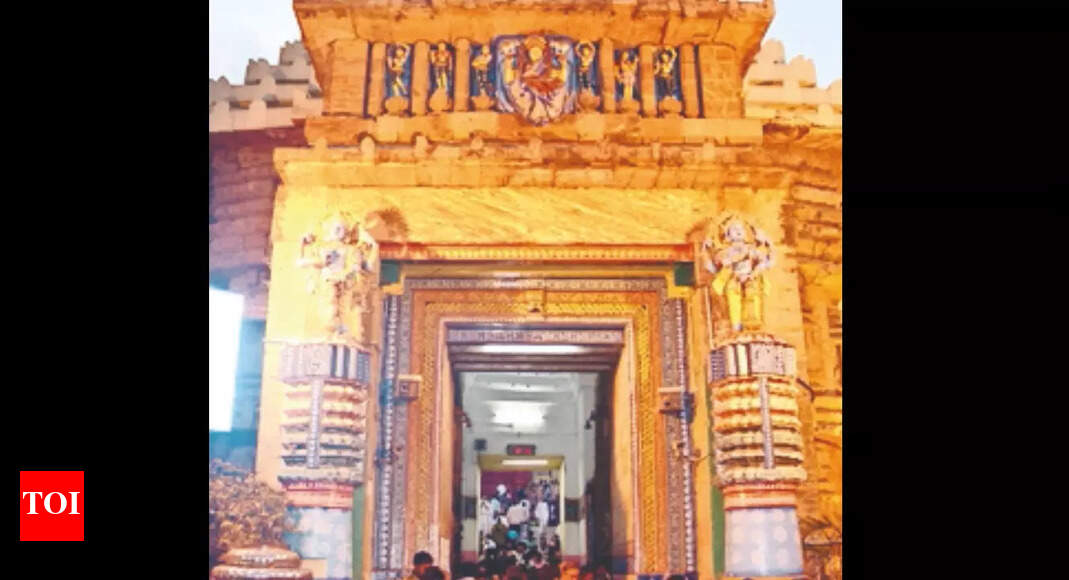 Silver Coating Of Singhadwar During Rath: Sjta | Bhubaneswar News ...