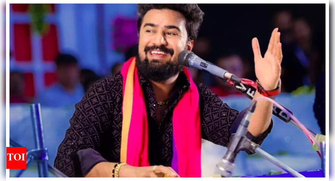 Sagardan Gadhavi mesmerizes audience at 27th Patotsav at Bhaguda ...