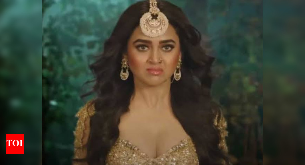 Naagin 6 May 28 Prarthana Kills Mahek And Professor Jeet Times Of India