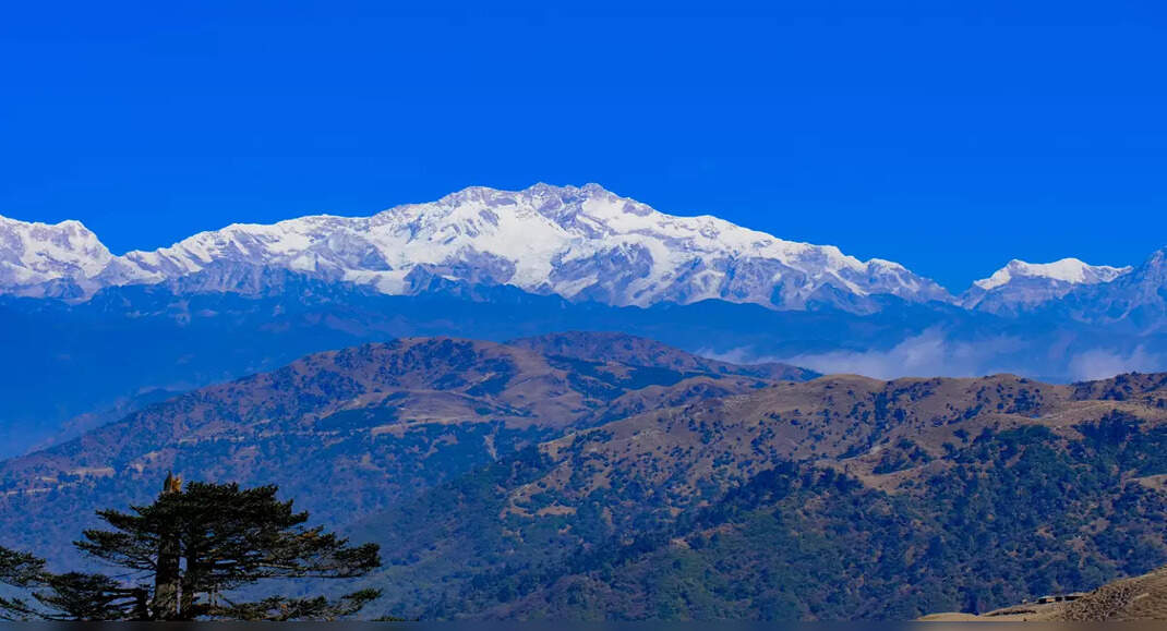 Learn what Sleeping Buddha is all about on the Sandakphu-Phalut trek ...