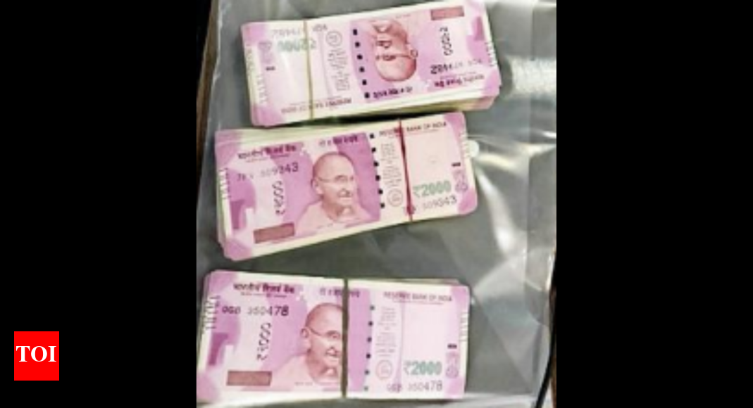 Cops In Maoist-hit Areas Tracking ₹2k Note Exchanges At Banks | Nagpur ...