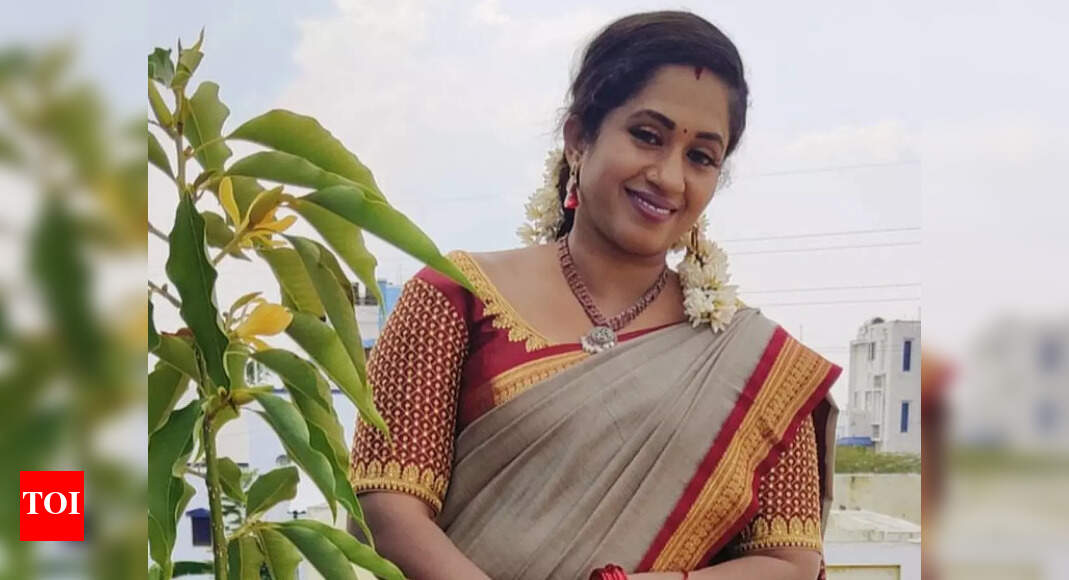 Actress Thamarai Selvi The Cast Of Tv Show ‘ninaithale Inikkum Deets Inside Times Of India 