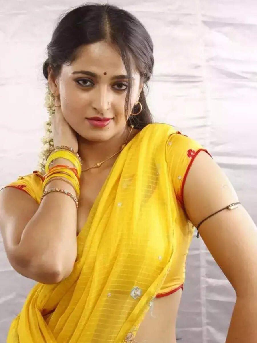 Anushka Shetty serves major ethnic vibes in saree | TOIPhotogallery
