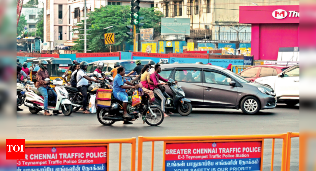 Stop! The light’s red: Signal jumping, stopline violations on rise in ...