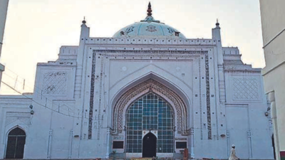 800-year-old Jama masjid case: ASI tells UP court it's protected ...