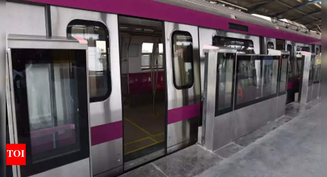 Services hit on Magenta Line in morning due to signalling issue | Delhi ...