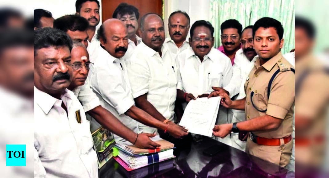 Aiadmk: Aiadmk Leaders Seek Sp’s Nod For Meet | Madurai News - Times of ...