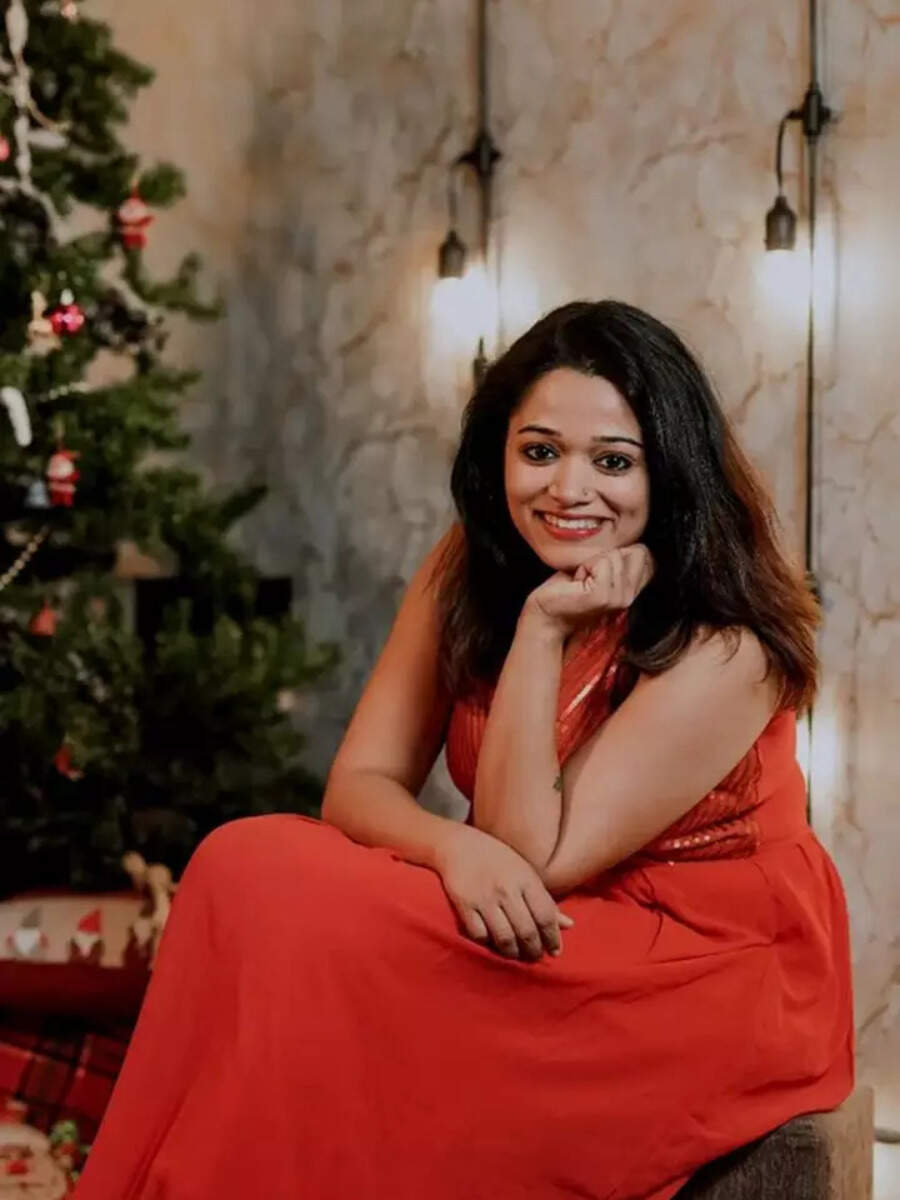 Chic looks of Renjini Kunju | Times of India