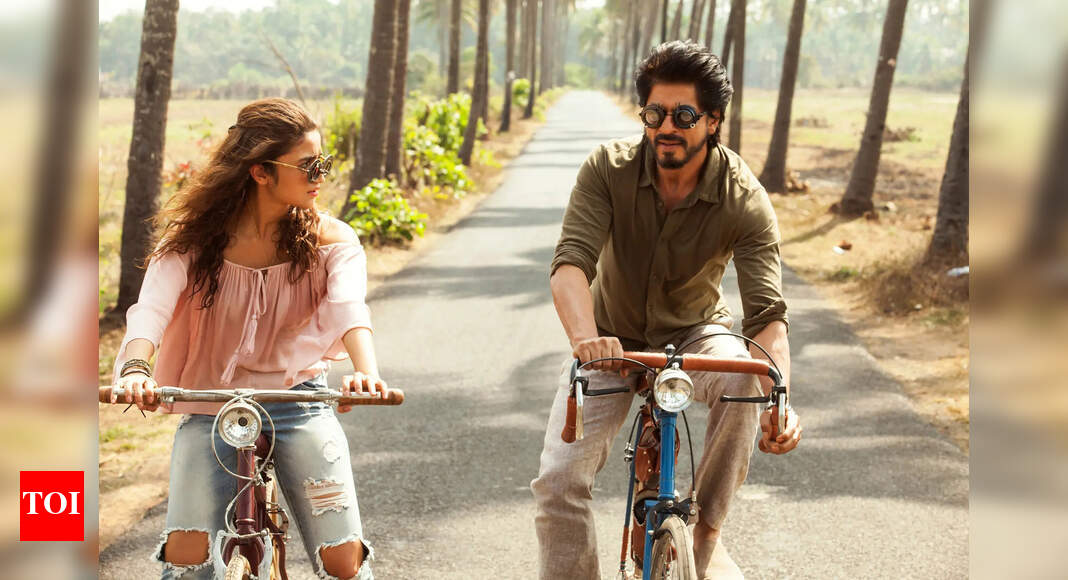 Revisiting Bollywood’s unforgettable bicycle moments - Times of India