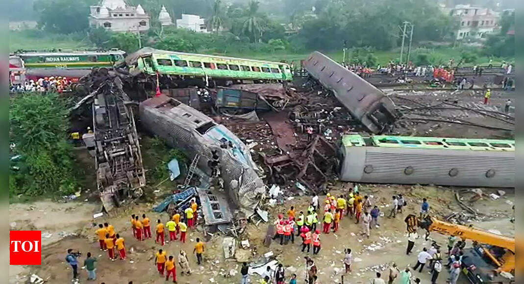 Army columns rushed in, Air Force choppers deployed for relief and ...