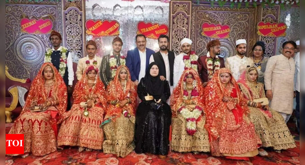 Mass marriage provides dream wedding to poor couples from Mumbai's ...