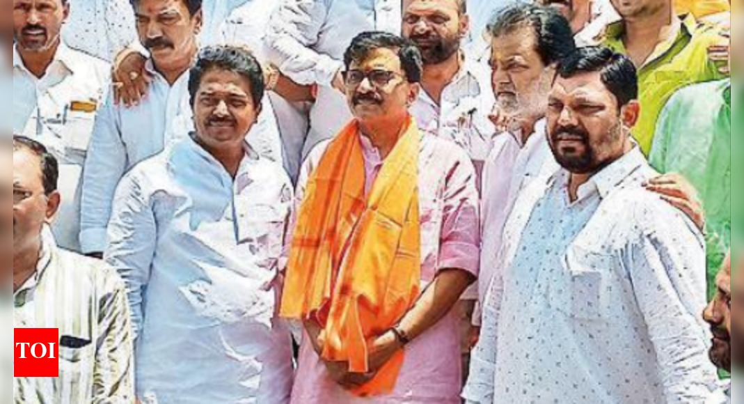 UBT will contest 18 seats won by Sena in 2019: Raut | Nashik News ...