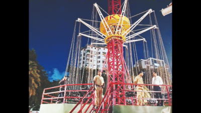 5 Injured As Safety Harness Of Ride Snaps At Amusement Park | Navi ...