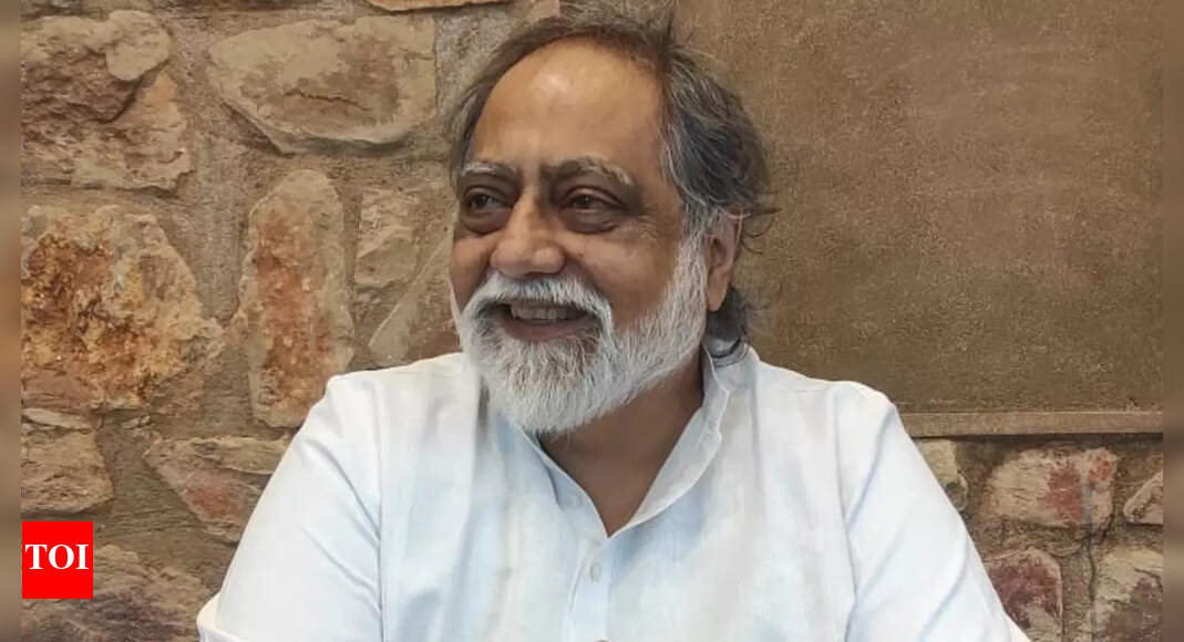 “Shocked and devastated,” theatre legend Feroz Abbas Khan, Manoj ...