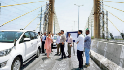 Parthala Flyover Noida: May deadline gone, flyover may open by June 13 ...