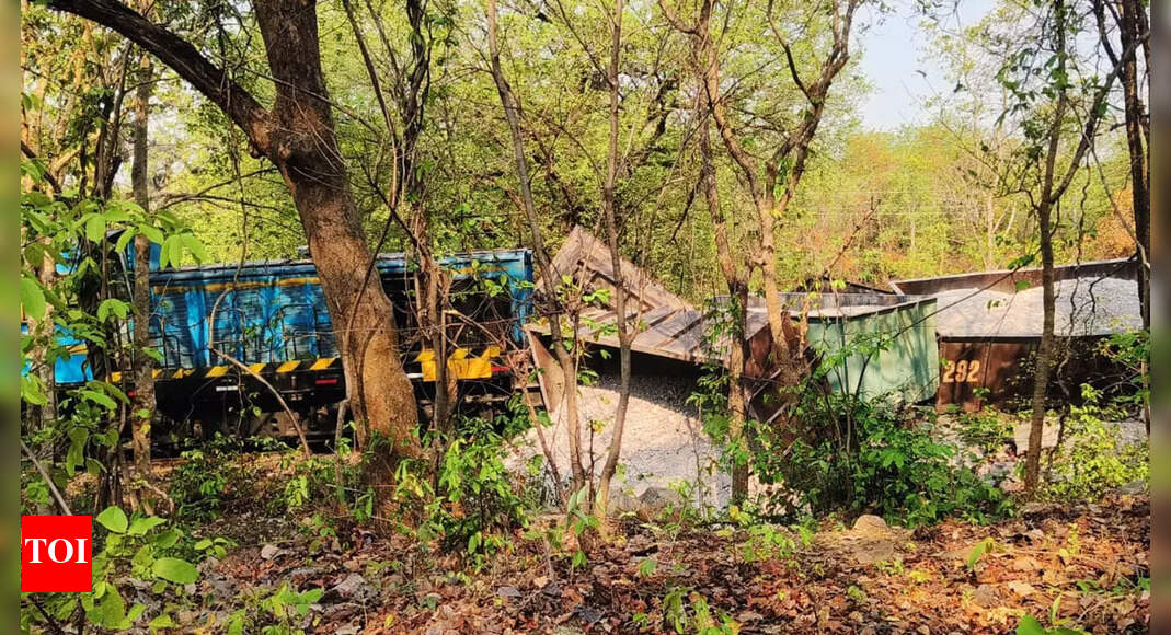 Odisha Goods Train Accident : 3 days after Balasore tragedy, goods ...