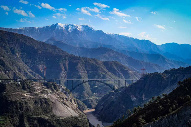 Bookmark these famous railway bridges in India | Times of India Travel