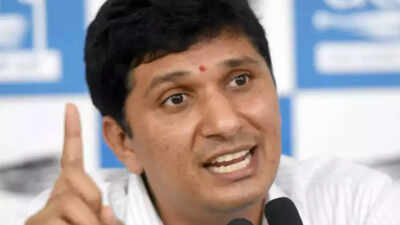 Bharadwaj checks Timarpur Lake work | Delhi News - Times of India