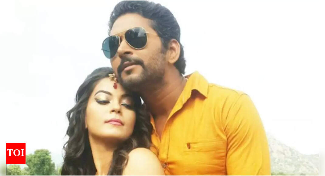 Yash Kumar shares a memory with his wife Nidhi Jha from the first film ...