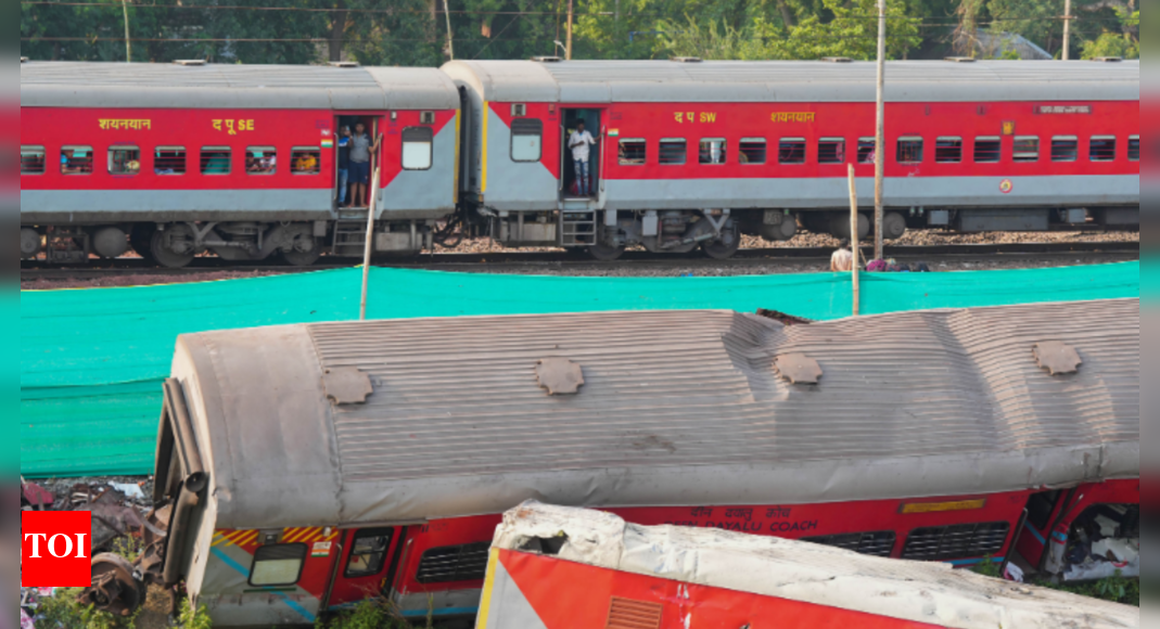 Coromandel Express Accident News: CBI takes over investigation into ...