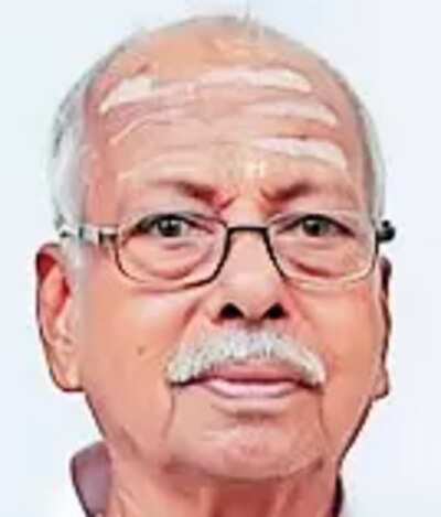 Kalari: Kalari Maestro Unni Gurukkal Dies At 94 | Kochi News - Times of ...