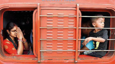 Train Accident in Odisha: 150 minutes late, Coromandel Express crawls ...